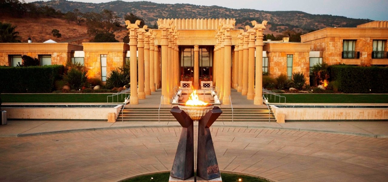 Wine tasting at Darioush | Wine Paths